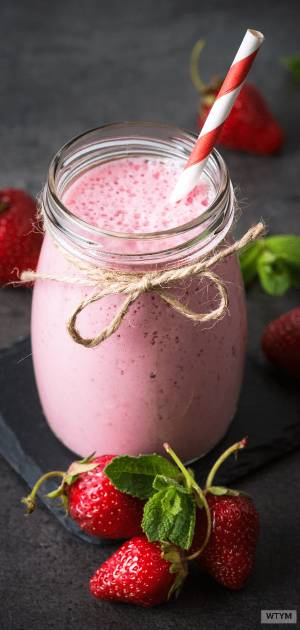 Keto Strawberry Smoothie Recipe | Word To Your Mother Blog