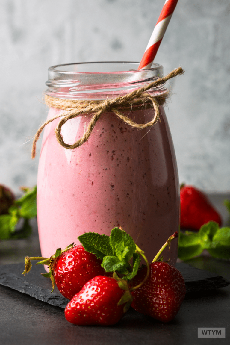 Keto Strawberry Smoothie Recipe | Word To Your Mother Blog
